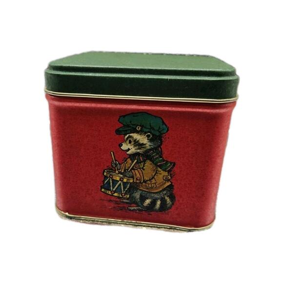 Potpourri Press | Other | Vintage Potpourri Press Christmas Tin ...